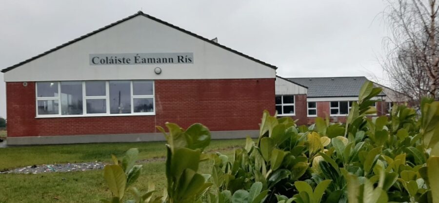 Coláiste Éamann Rís compiling book on school history before it merges ...