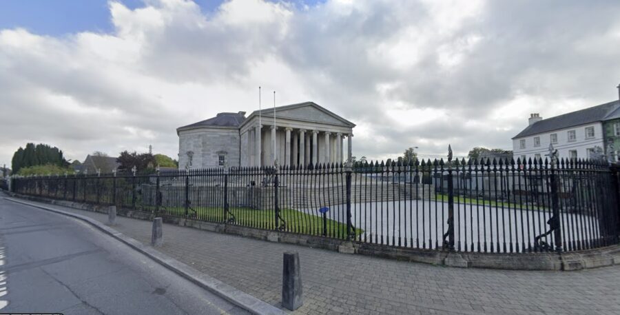 Long-awaited repair to railings finally underway at Carlow Courthouse